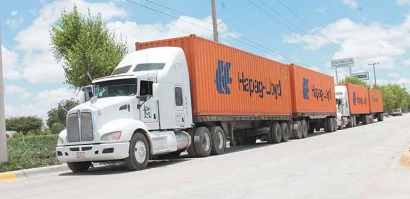 Morena lanza iniciativa para prohibir circulación de trailers de doble ...
